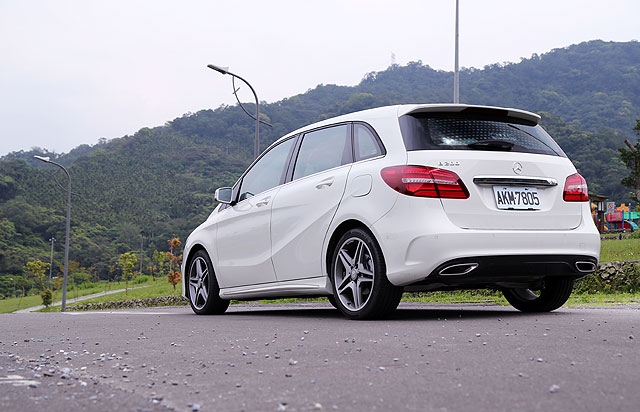 Mercedes-Benz B200 W246 1.6T 介紹 - 汽車知識 - 購車王
